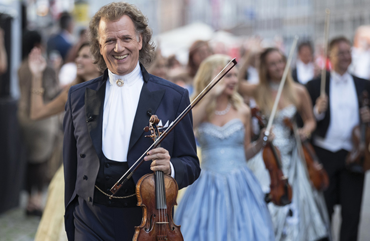 Андре Рийо: Някои искат ферари, аз – къща за пеперуди | EVA.bg