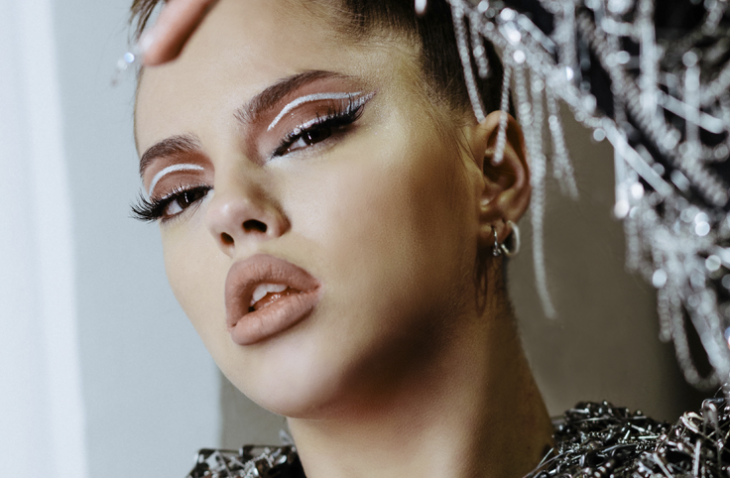 13 въпроса към... DARA | EVA.bg