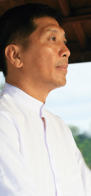 Йоги Тан - вождът на кристалите | EVA.bg