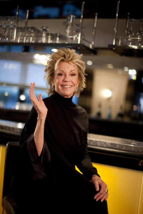 се завръща с ново фитнес dvd | EVA.bg