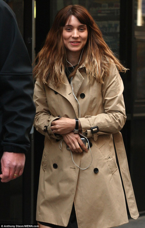 Пак е неразпознаваема | EVA.bg